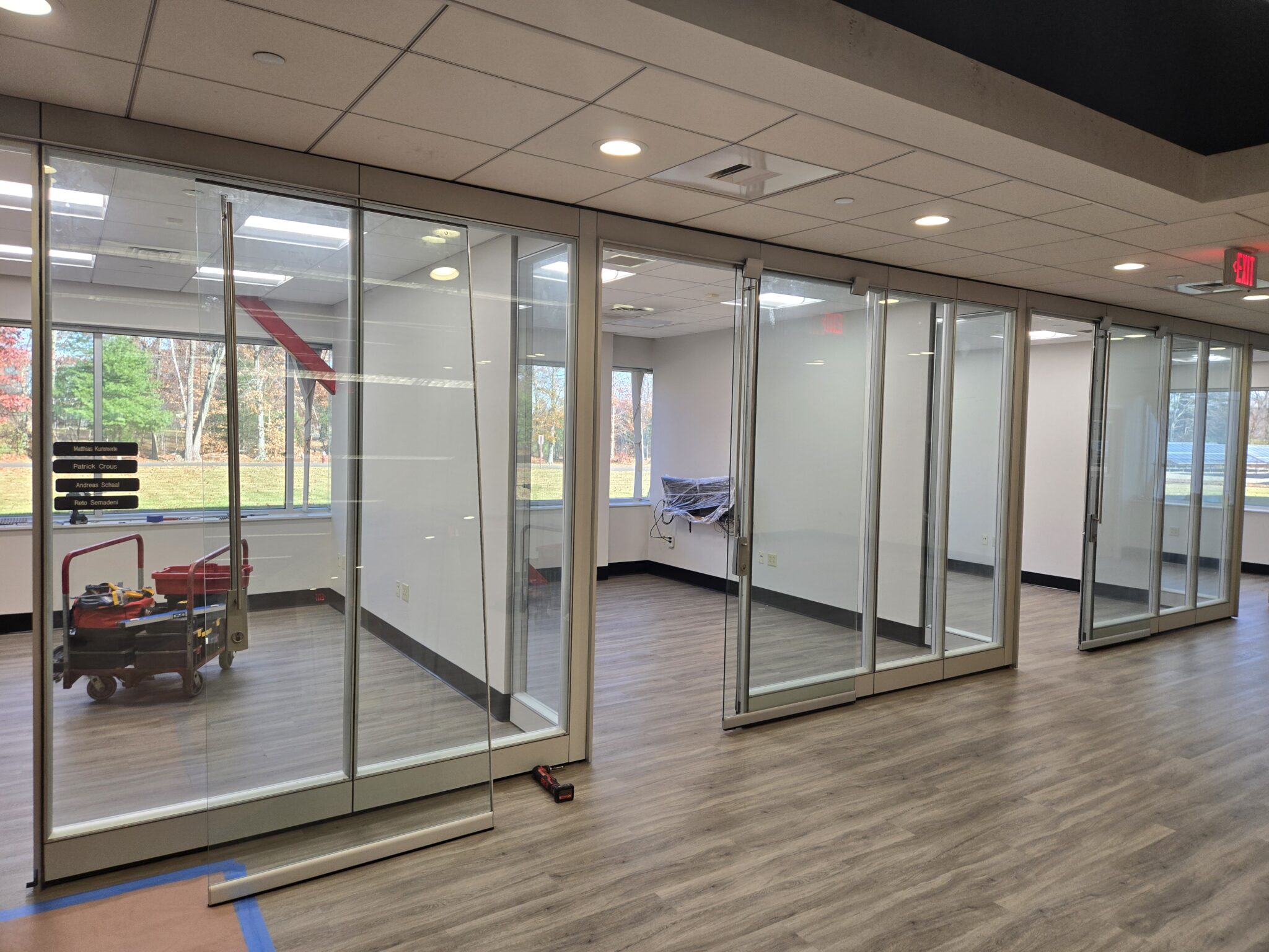 A Crystal Clear Solution - Glass Wall Installations - Meyer, Inc.